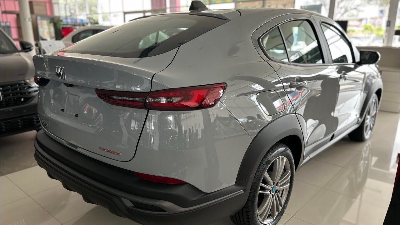 Review Fiat Fastback T200 2025 por apenas 114.990 - versão de entrada # ...
