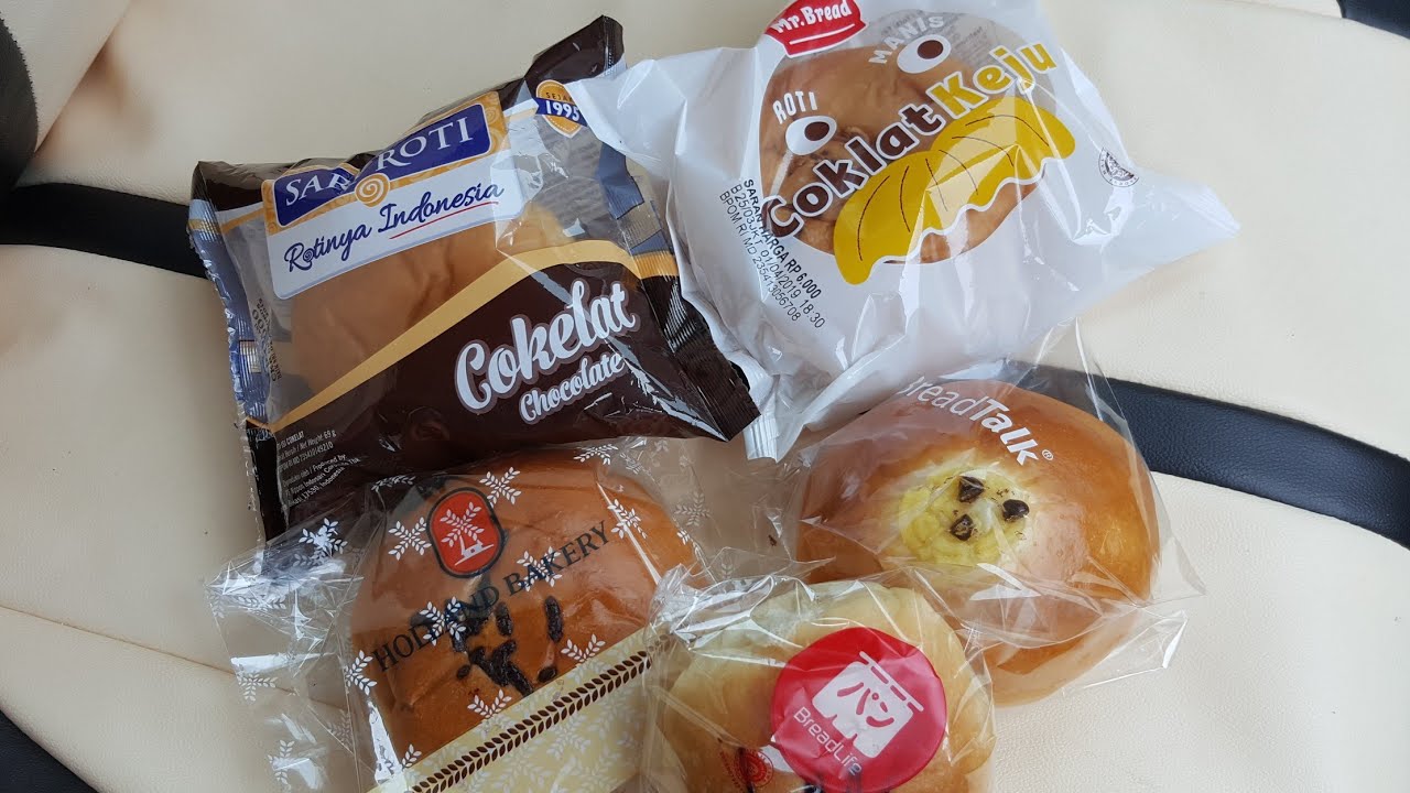 Mukbang compare review aneka merk roti coklat yang ada dipasaran. - YouTube