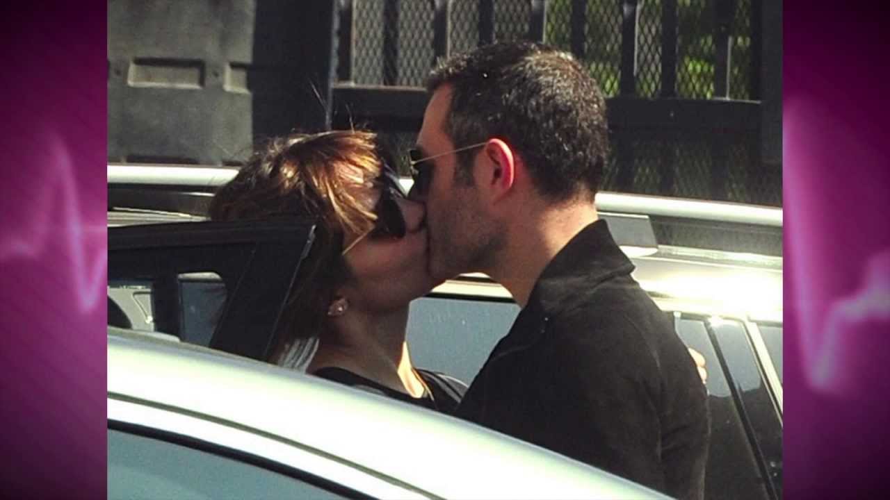 Katherine McPhee and SMASH Director Michael Morris Caught Kissing! - YouTube