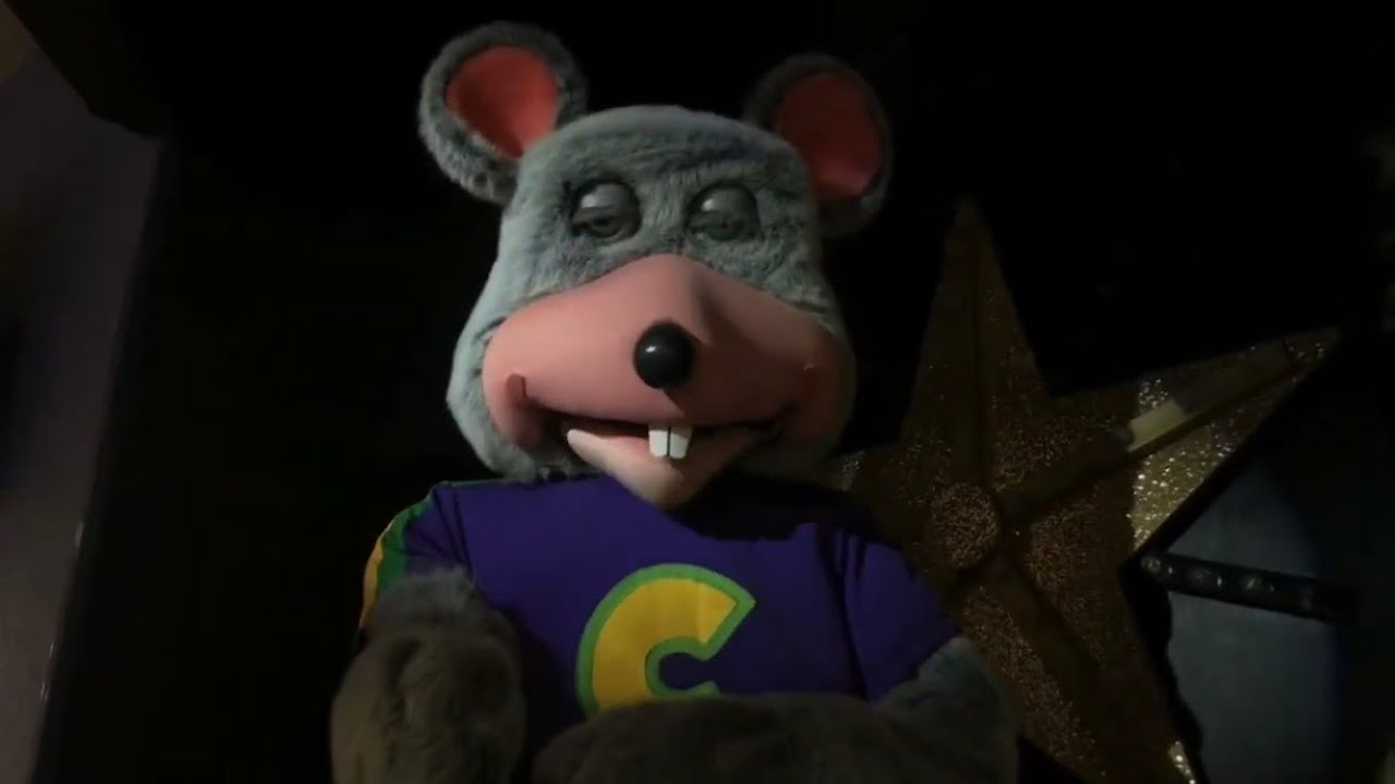 Chuck E. Cheese’s - The Holiday Party - Pico Rivera, CA - YouTube