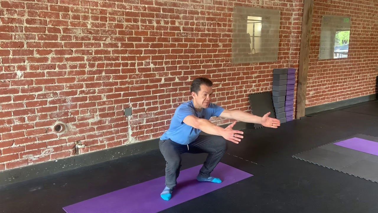 Active Squat hold - YouTube