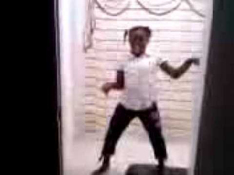 She gotta donk dance - YouTube