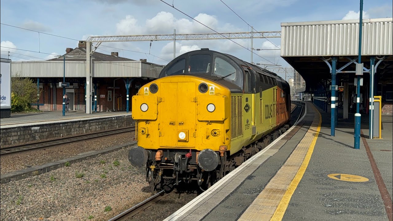 Colas 37057 & GBRf 69007 on training / route learning, freight and ...