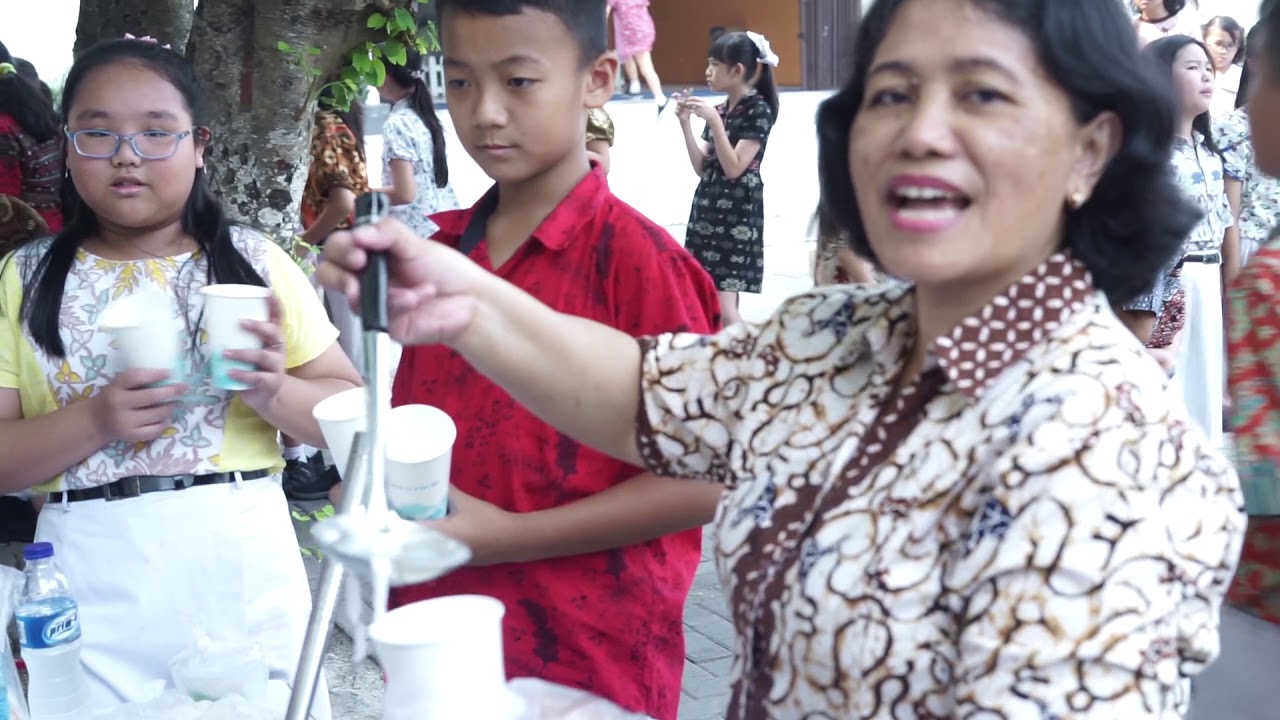 PERAYAAN BULAN BAHASA SD ATISA DIPAMKARA - 2019 - YouTube