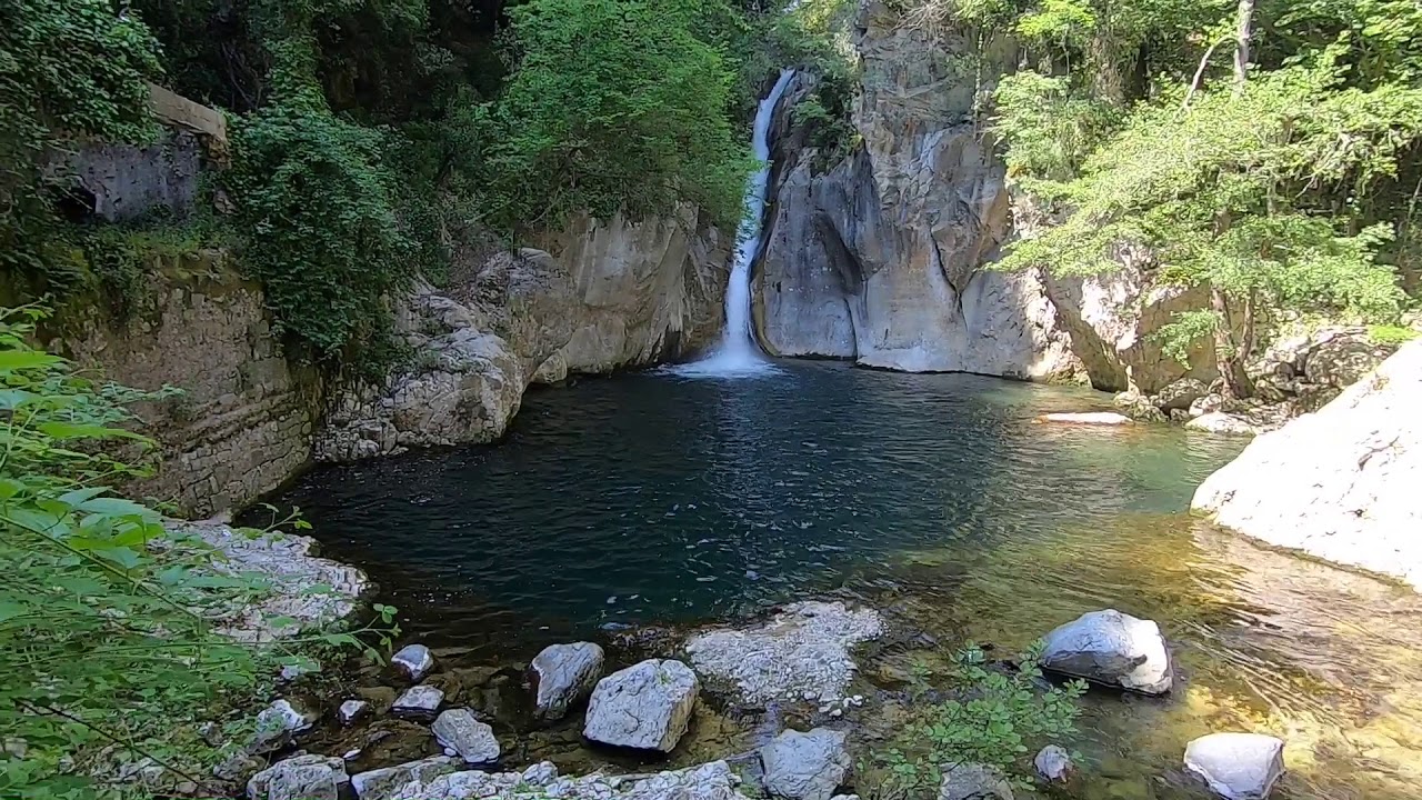 Cascade Sospel - YouTube