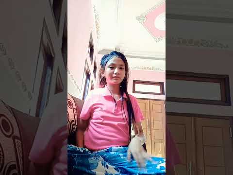 ikut trend buka baju nya