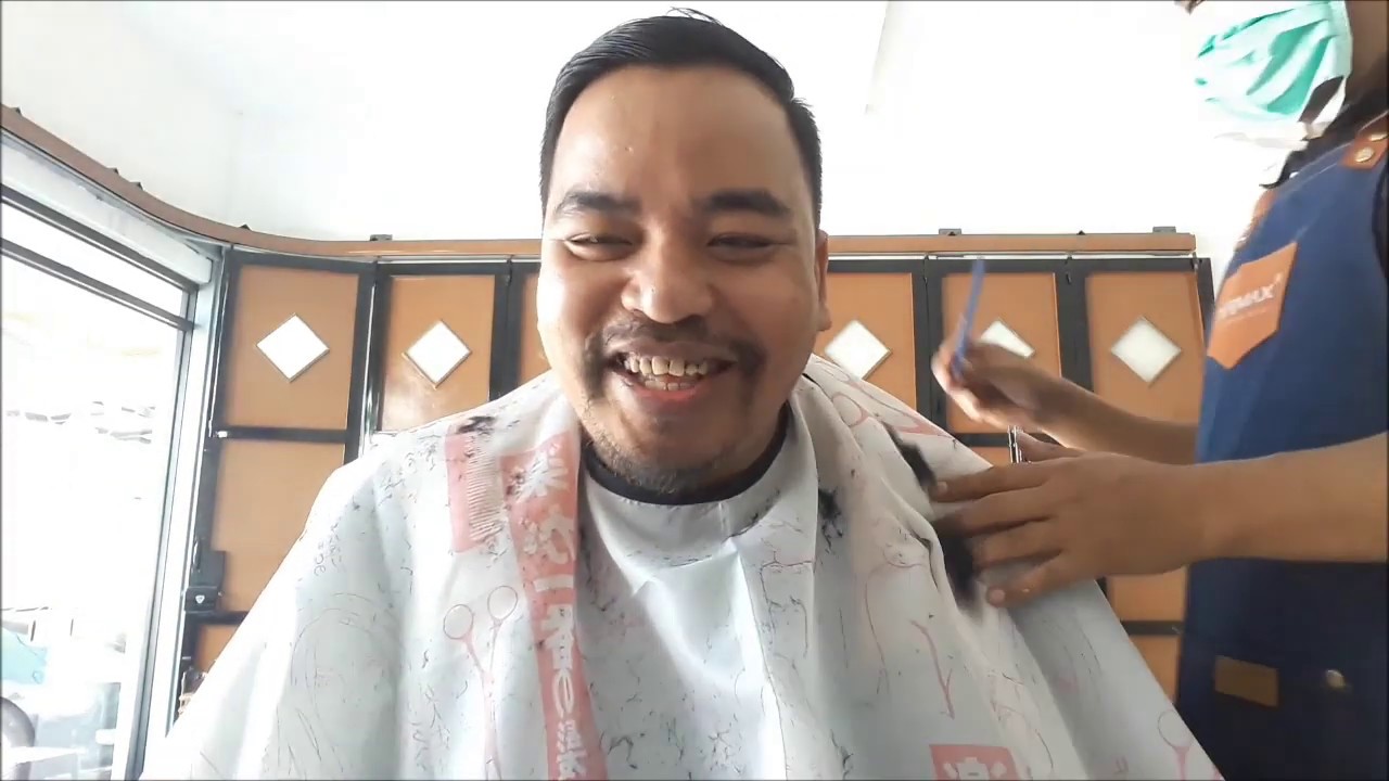 Menikmati Pijat Plus-Plus di Barbershop Bikin Rambut MANTUL (Mantap ...