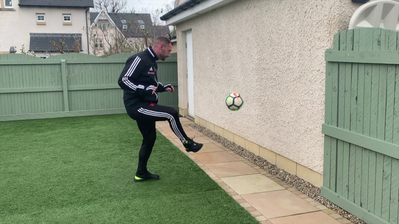 50 touches against a wall (alternating feet) - YouTube