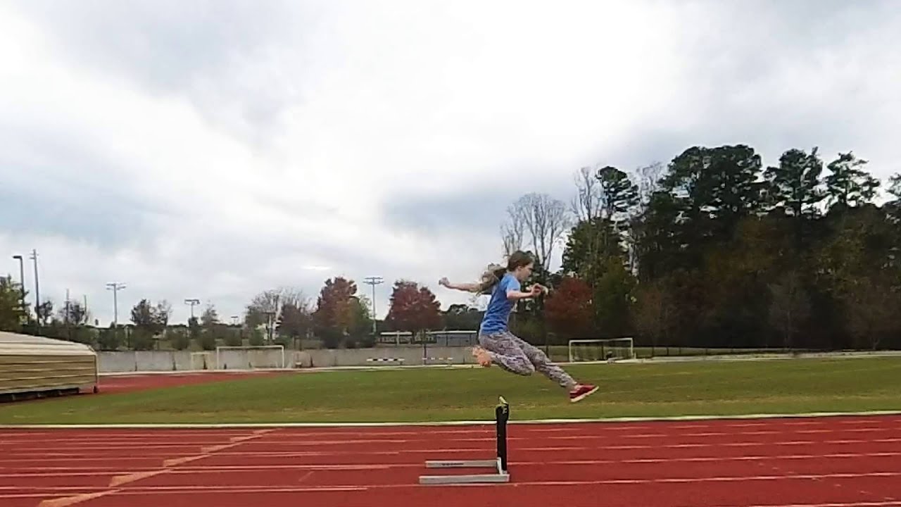Larry's first Hurdle - YouTube