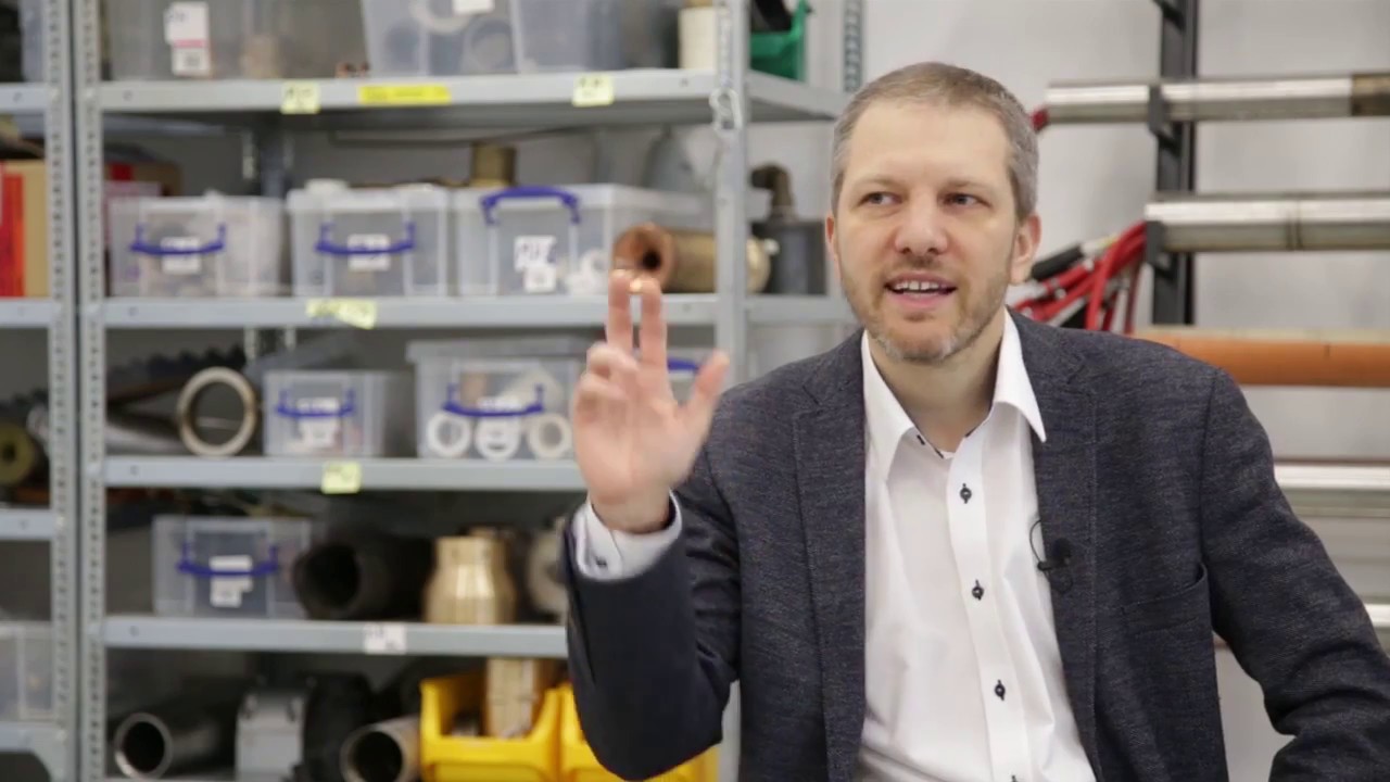 Igor Kočiš z GA Drilling: Ako spraviť revolúciu v energetike - YouTube