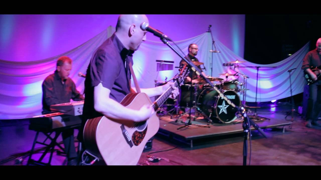 Neil Diamond Canadian Tribute show FOREVER IN BLUE JEANS - YouTube