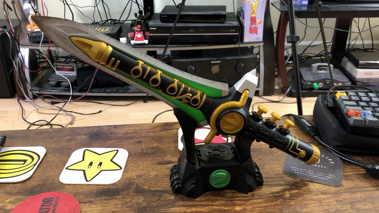 Hasbro Lightning Power Rangers Dragon Dagger - YouTube