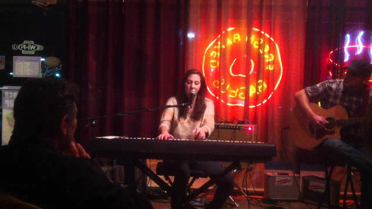 Damian Creative Presents Laura Shay live at The "Deli" Shows performing ...