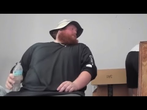 CaseOh looks at Jynxzi’s gyat - YouTube