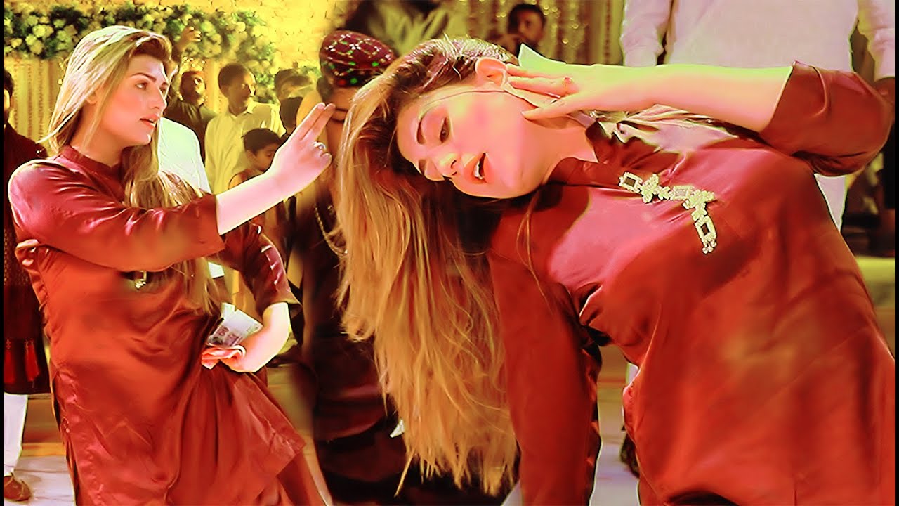 32 Boor Di Main Pistol Nishana Dil , Urwa khan Dance Performance 2024 - Multan Sh - ZP ...