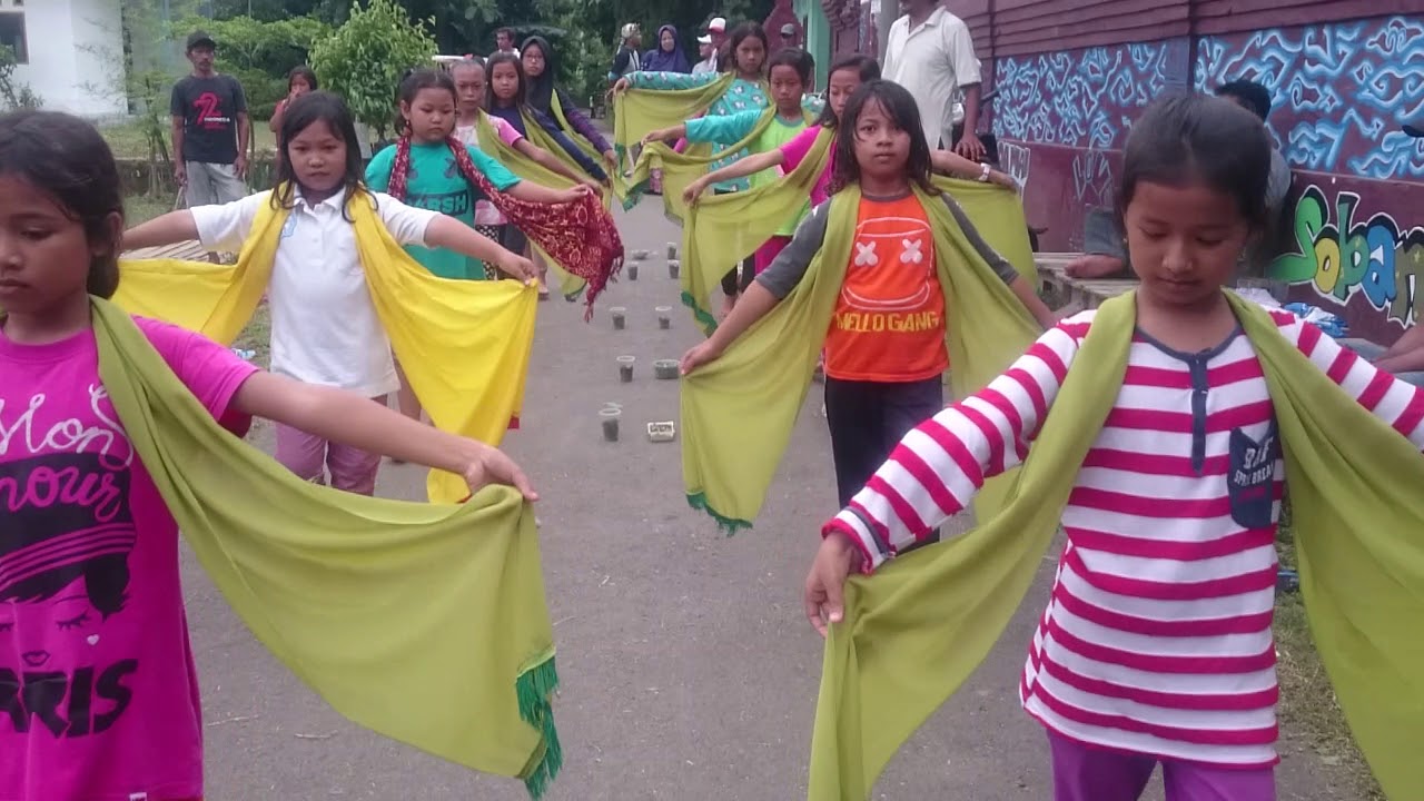 Tari Lengser ( Sanggar Seni Soban Banjar Patoman ) - YouTube