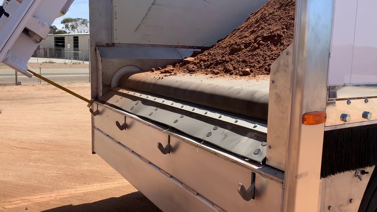 Pumpa Wilkens Xtreme Wide Belt Trailer - YouTube