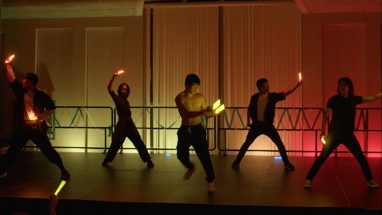 IDOL Light Stick Dance (Aidan and Pride) - YouTube