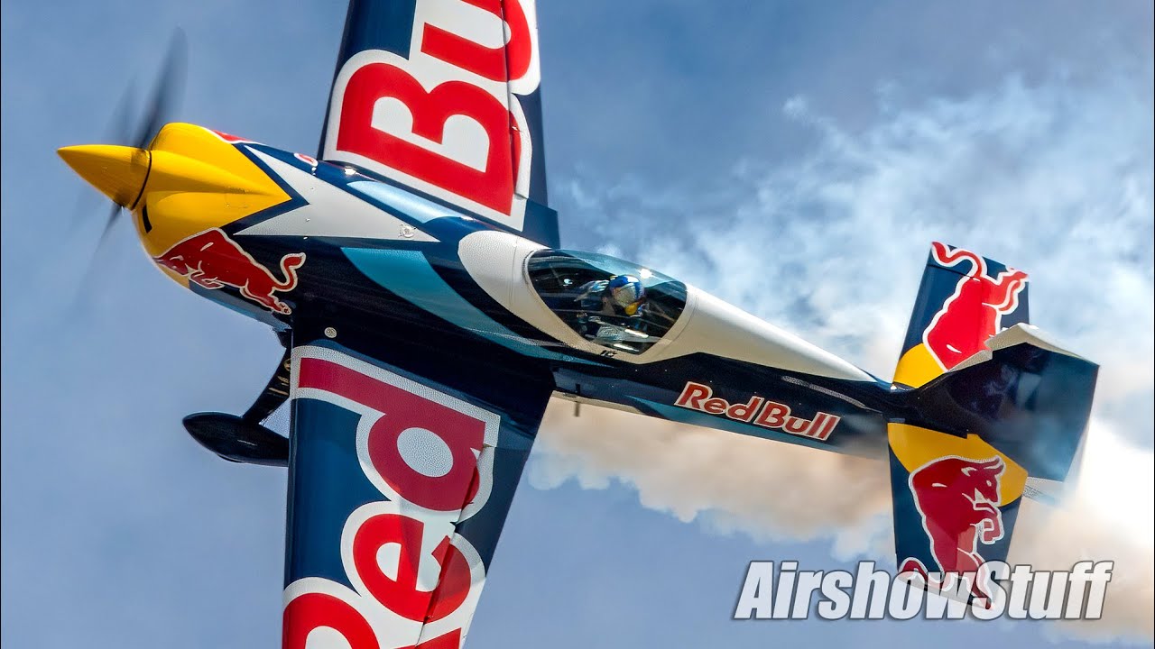 Extra 330 Aerobatics - Kevin Coleman - EAA AirVenture Oshkosh 2023 ...