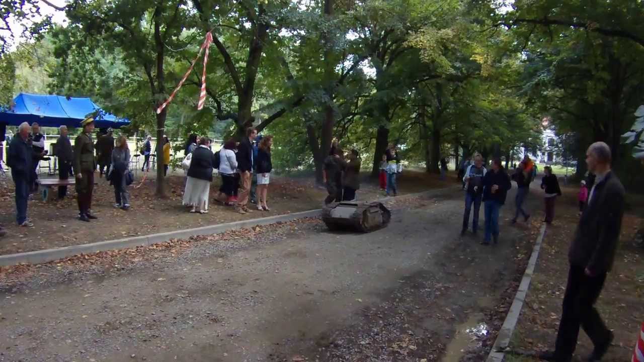 Sd.Kfz.302, 303, Goliath - YouTube