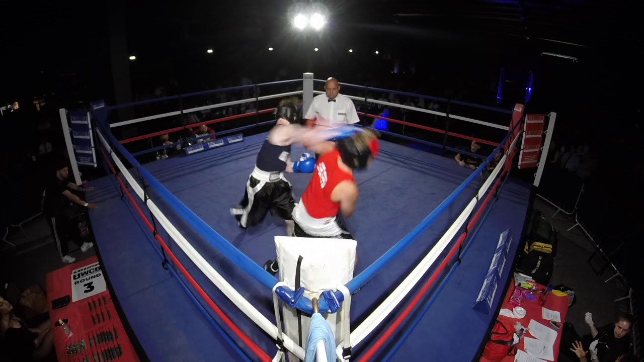 Ultra White Collar Boxing | Manchester | Robson Hickman VS Stuart ...