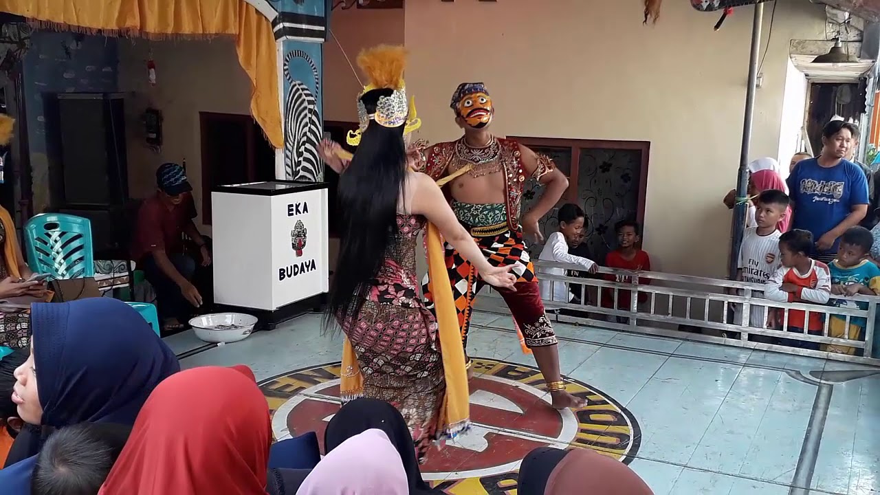 TARI TOPENG LENGGER SENDUR MENDEM EKA BUDAYA JOOSS - WONOSOBO - YouTube