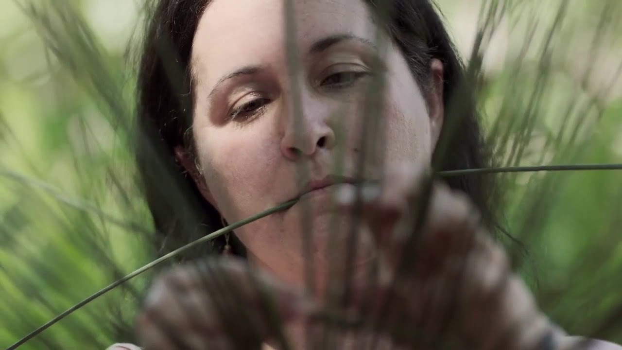 Weaving Makers, Process & History - YouTube