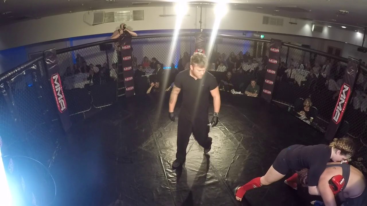 Ultra MMA | Leicester | Beth Leonard VS Danielle Fowell - YouTube