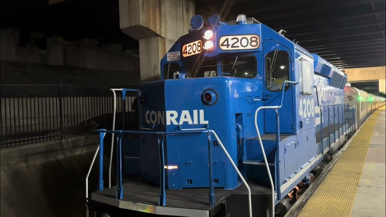 Railfanning at Secaucus Junction 12/30/24 Ft: NJT 4208 (Conrail Heritage Unit) & Horn Shows ...
