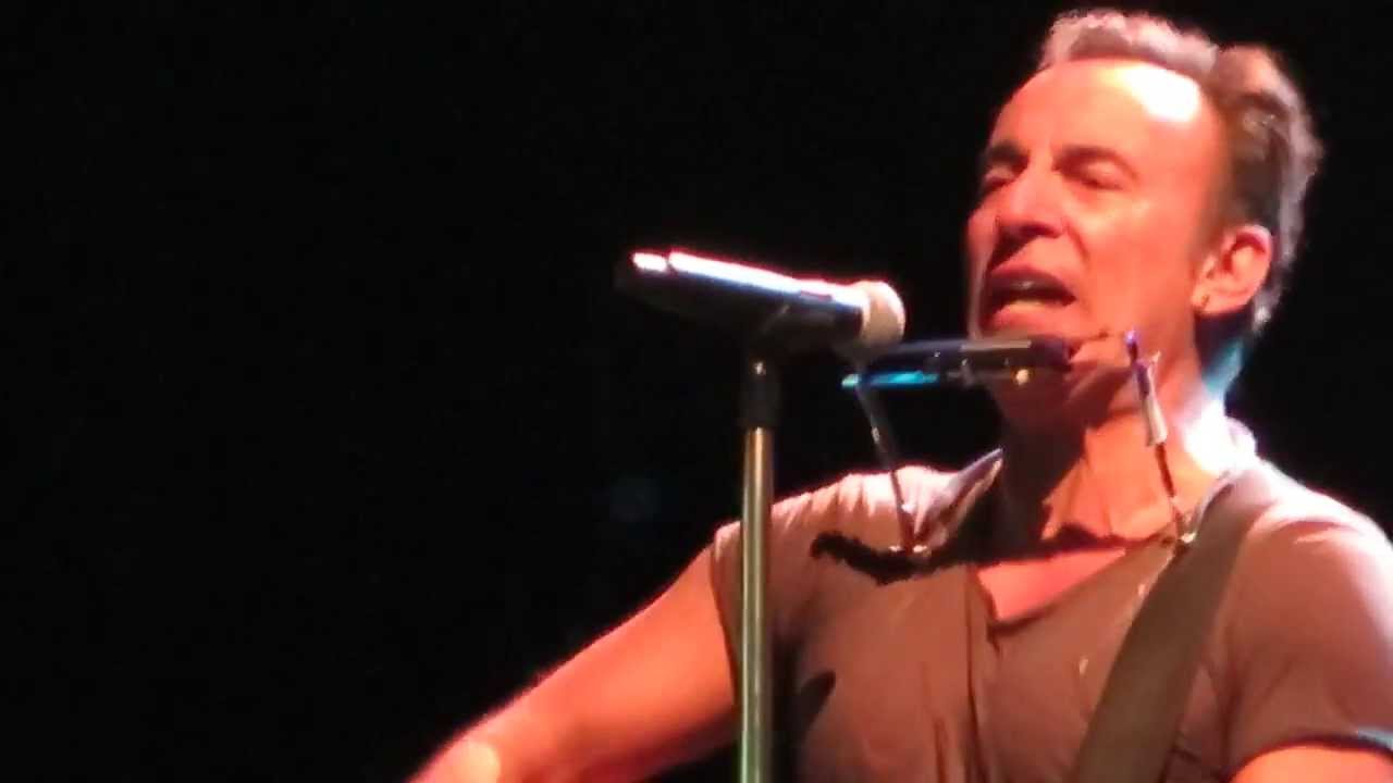 Bruce Springsteen Kilkenny Final words & song Wrecking Ball 2013 Euro ...