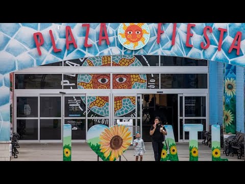 Exploring a 100% MEXICAN Mall in America (Plaza Fiesta) - YouTube