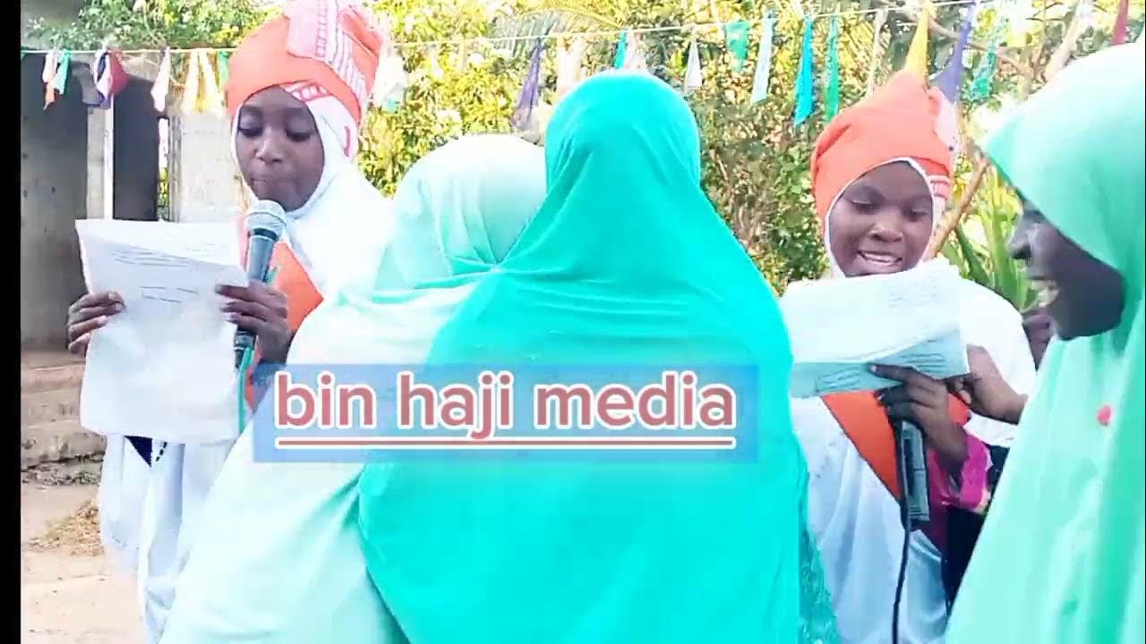 Watoto Najma na Maimuna wanogesha kiwanja cha eid Kilindi Zanzibar - YouTube