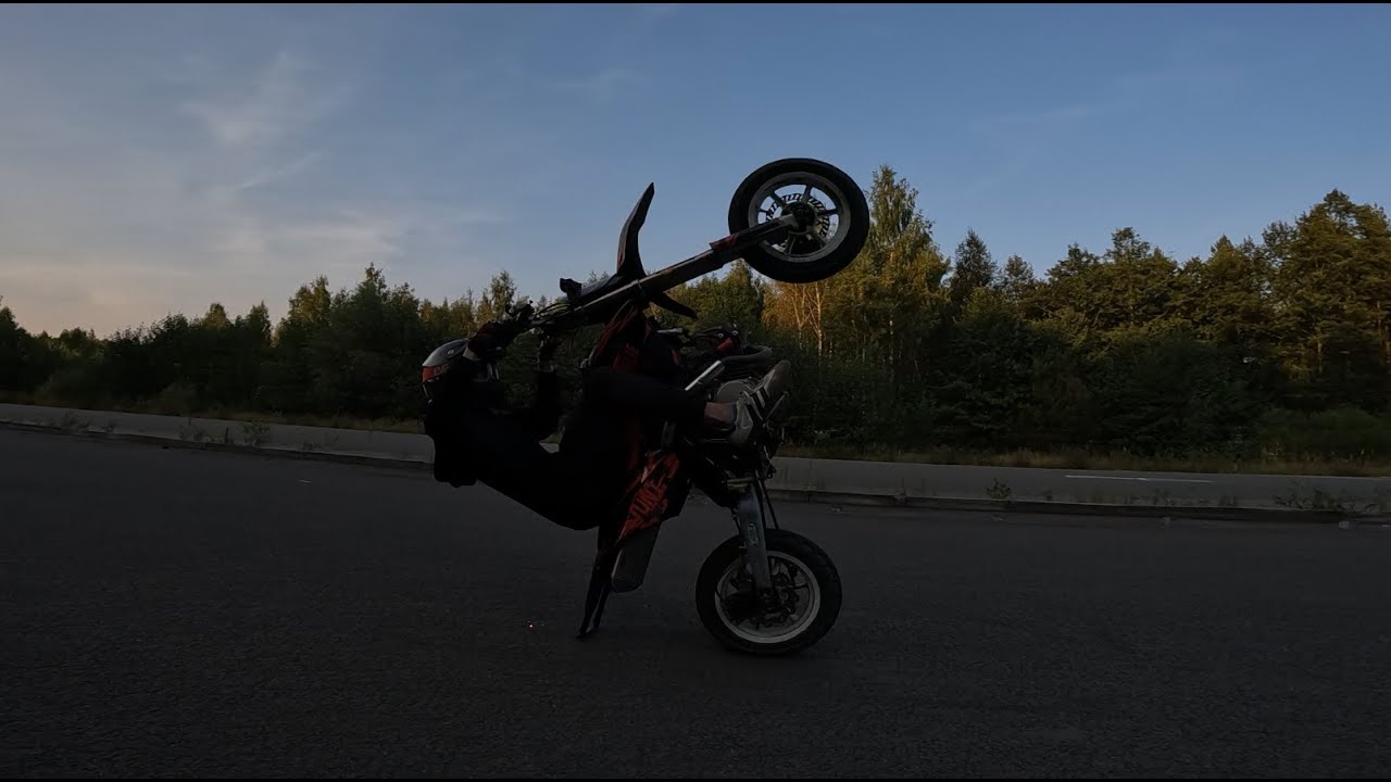 Чирк бугелем, стант на мотардах | стант на питбайке - YouTube