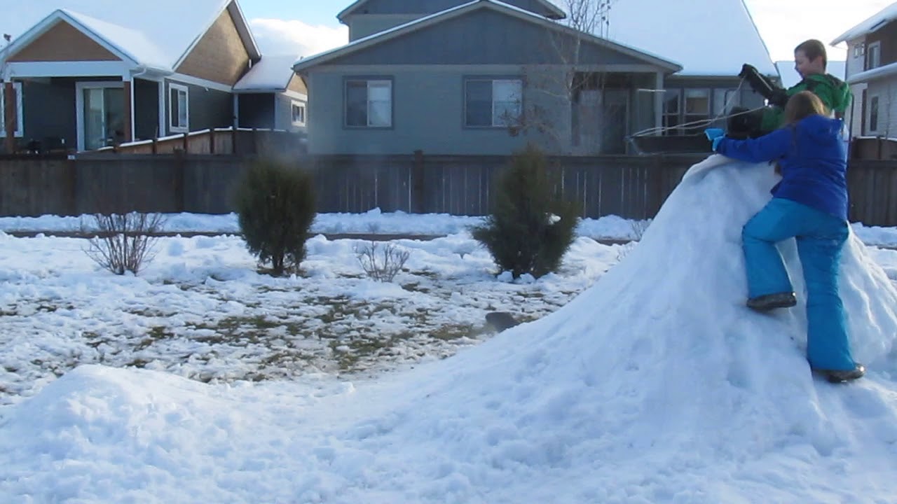 Sled crash in the backyard - YouTube