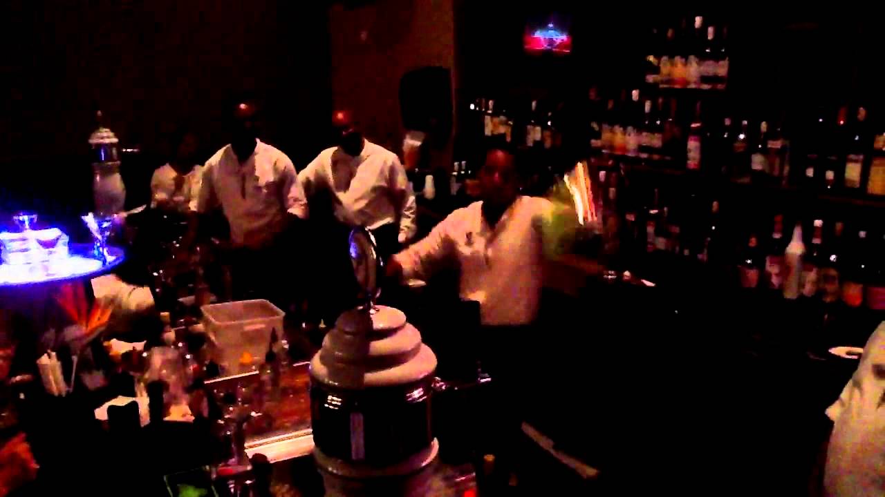 Barmen hard rock hotel - YouTube