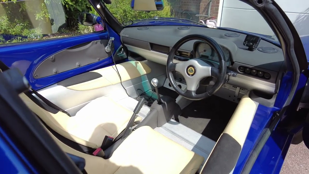 Lotus Elise S2 Interior
