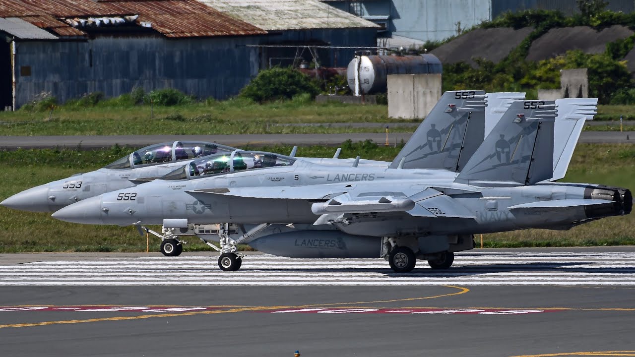 2020.8.11 三沢基地 EA-18G VAQ-131 Lancers 2nd Flight!! - YouTube