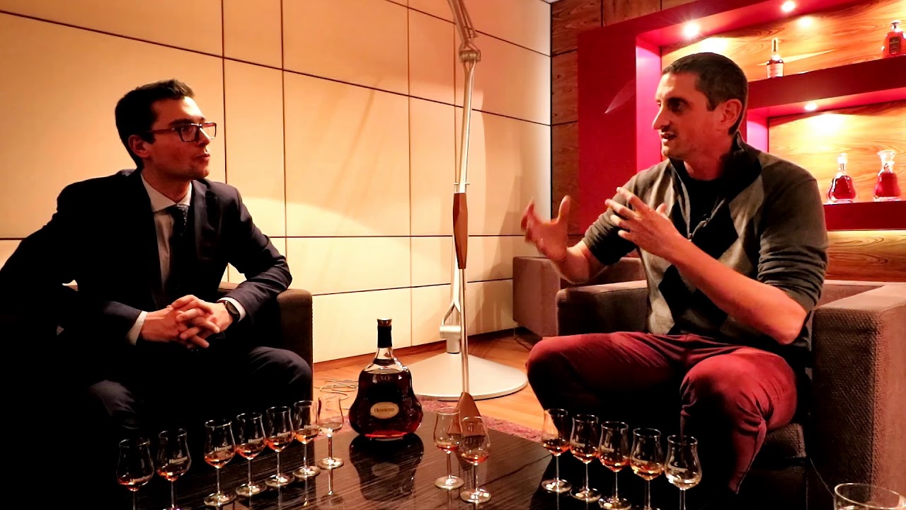 How To Serve Cognac? Hennessy Expert Explains While Tasting VS, XO ...