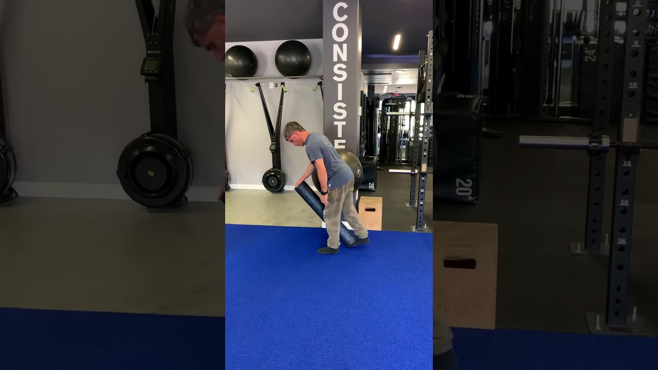 Single leg RDL with foam roller and Swiss ball - YouTube