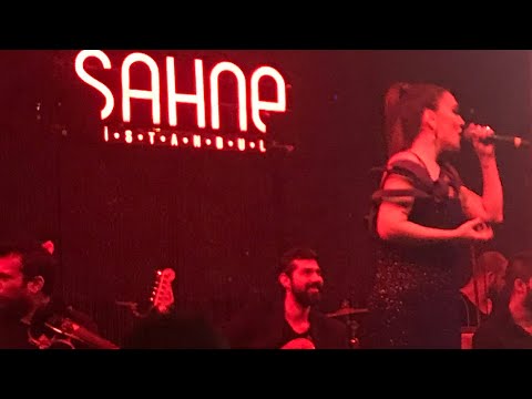 Sahne İstanbul Etiler , Demet Akalın ✨✨✨  #demetakalın , #sahne , #pet29 , #istanbul , #dfc , #ist