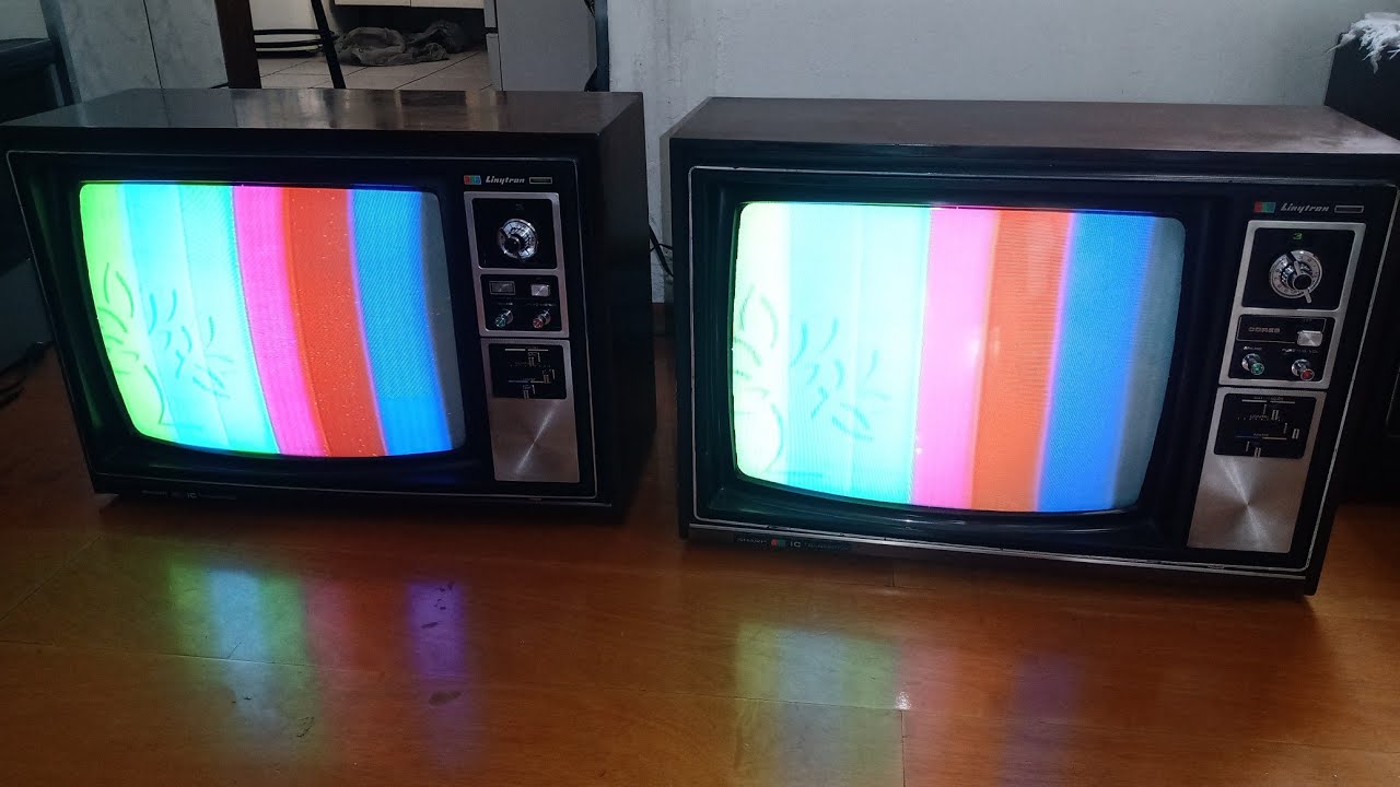 Dupla de TVs Sharps Linytron 2002 e 2003 . - YouTube