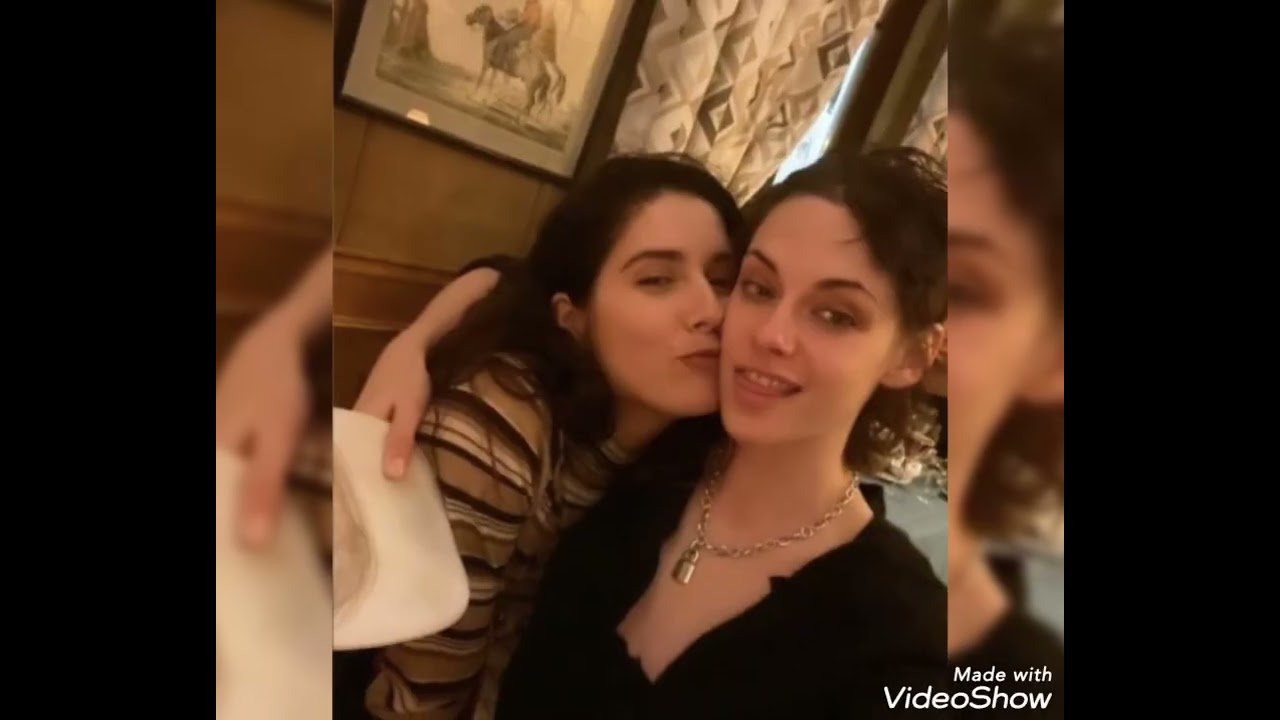 Kristen Stewart and friends with Colette hayes - YouTube