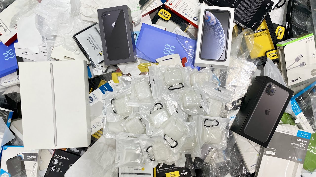 JACKPOT!!!! Apple Store Dumpster Dive Night!! - YouTube