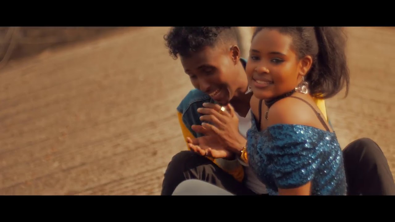 LIL BALIIL MOLO MOLO OFFICIAL VIDEO 4K - YouTube