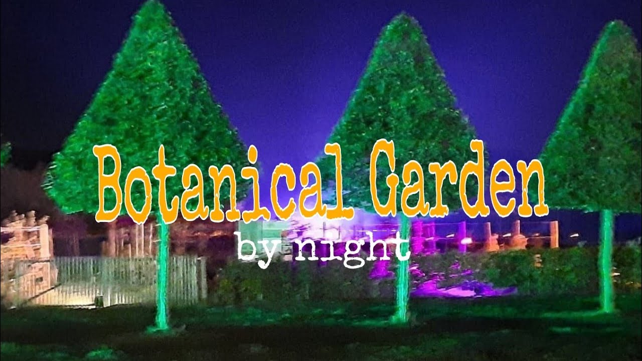 BOTANICAL GARDEN LIGHT SHOW - YouTube