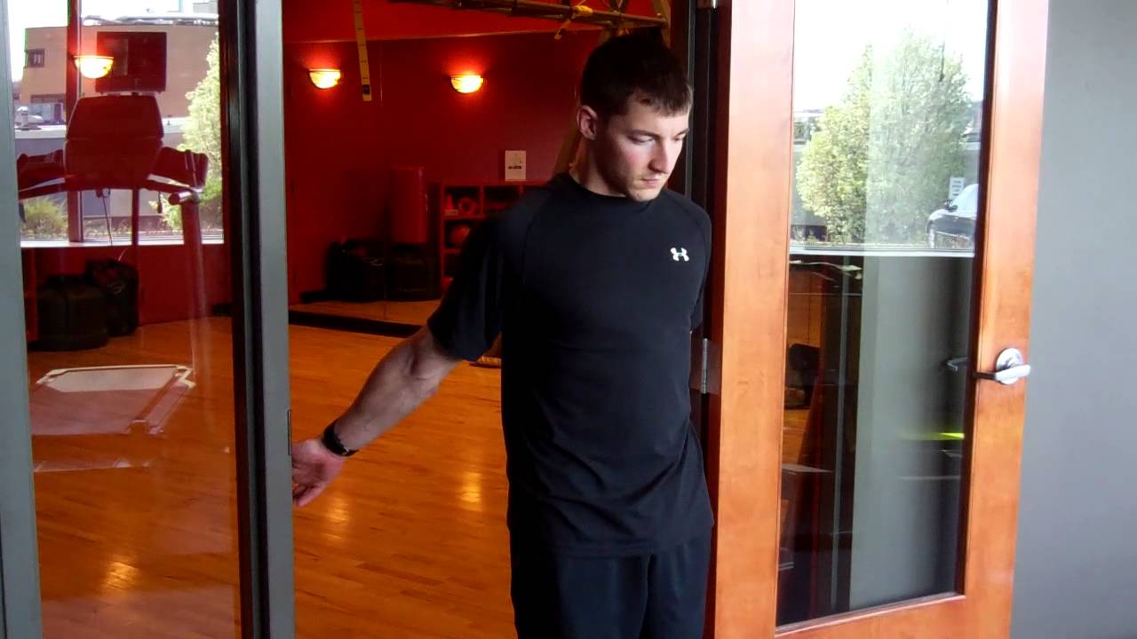 Door Frame Pec Minor Stretch - YouTube