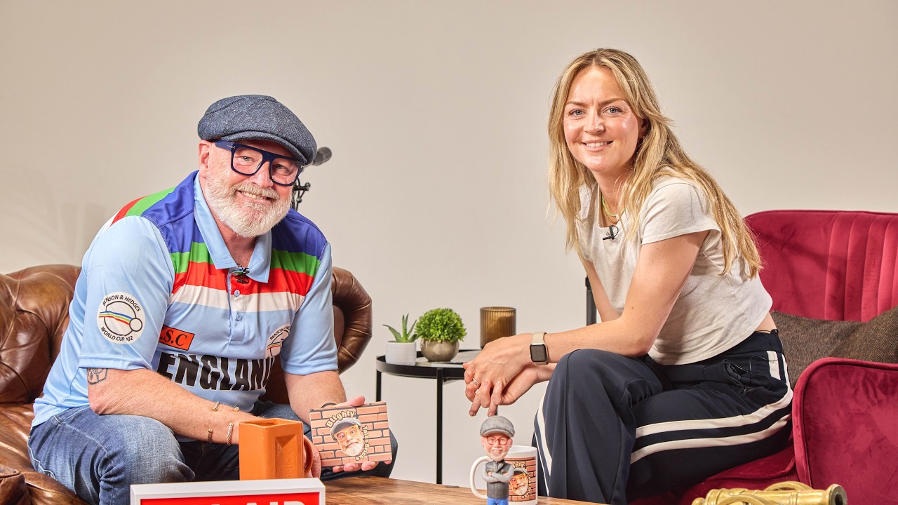 I Blocked My Estate Agent - A Chat with Actor Daisy-May Parsons - YouTube