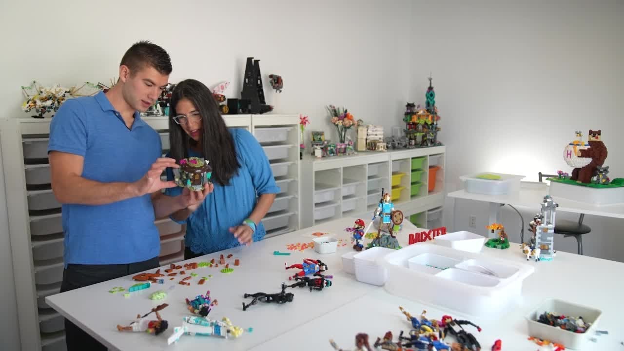 University of Arizona student in 'Lego Masters' - YouTube