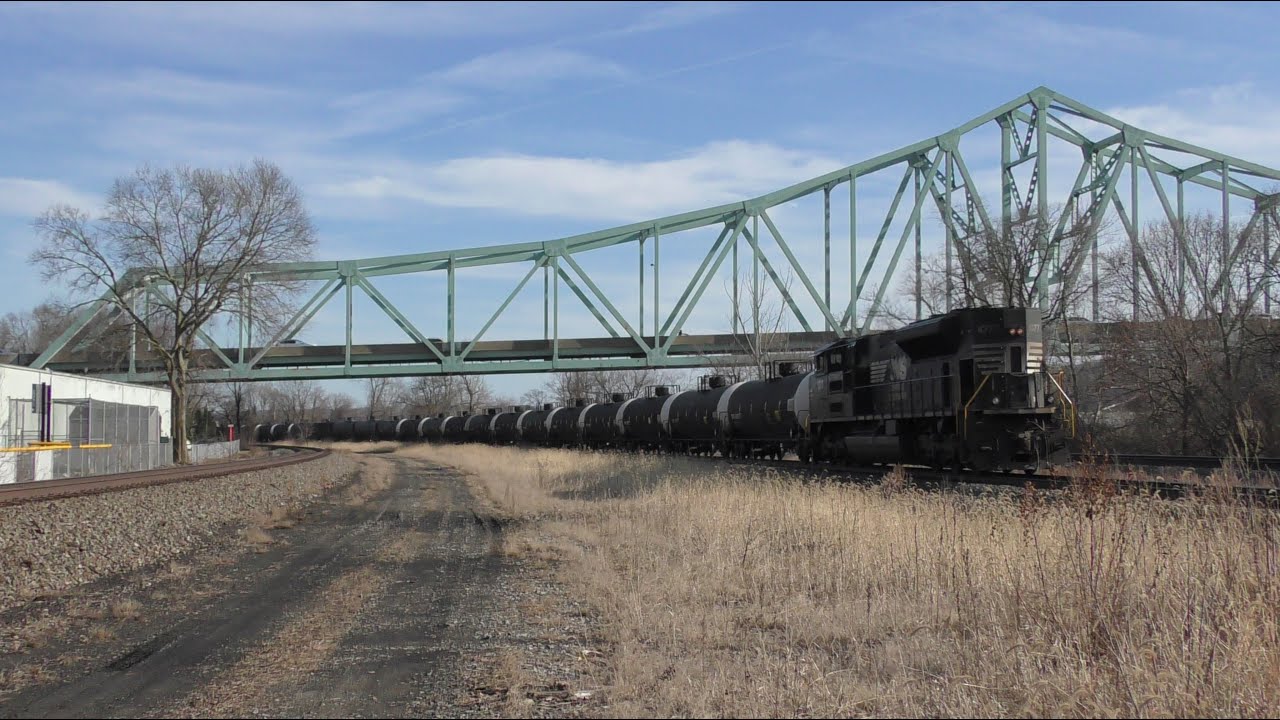 SD70ACe Rear DPU on an NS Freight Train - 2/21/2022 - YouTube
