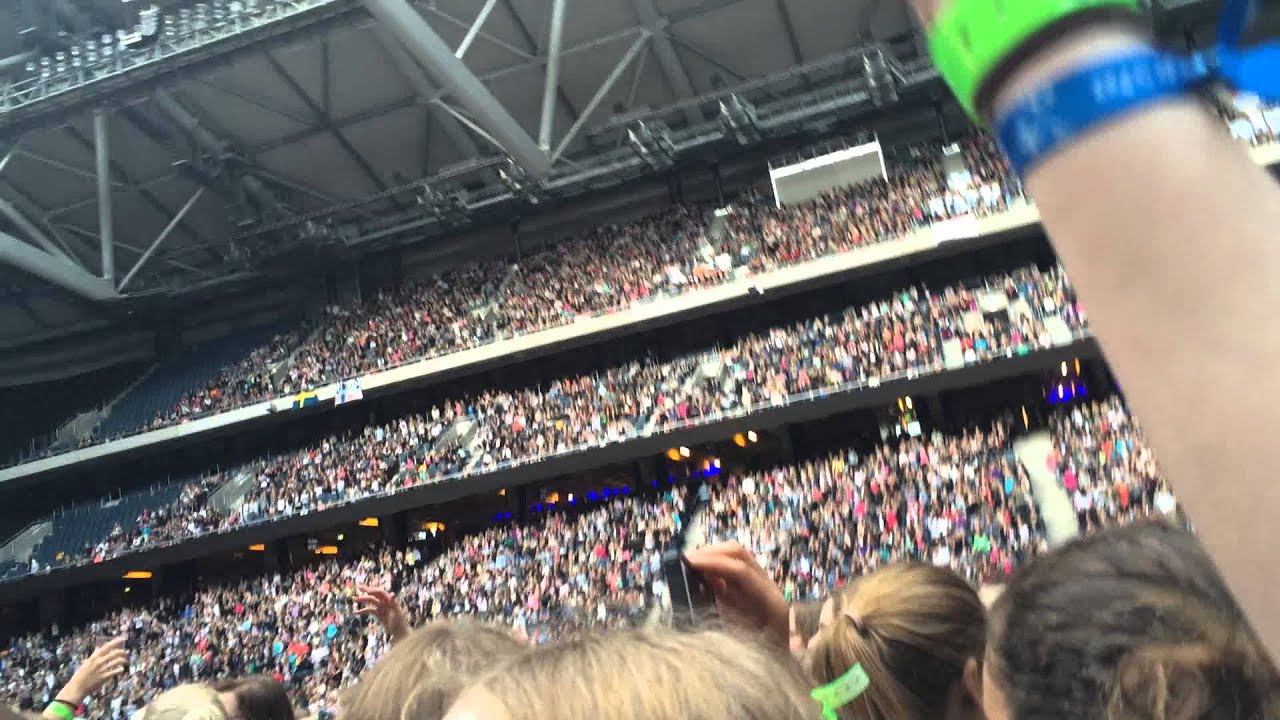 One Direction - Sweden June 13 - Single ladies - YouTube